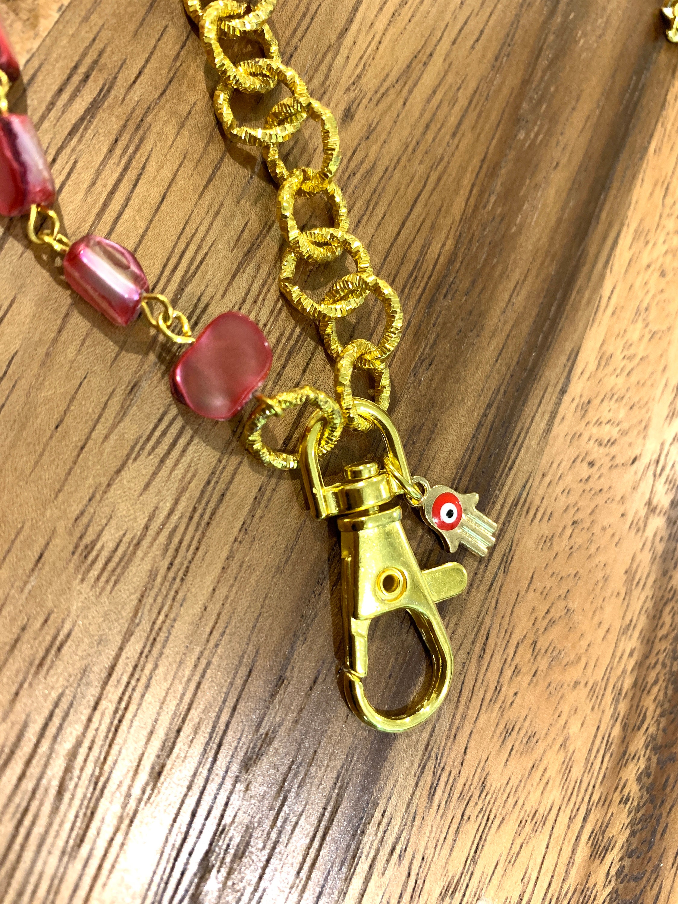 Sea Shell Lanyard Necklace Irregular Pink Sea Shell Beads Gold tone ...