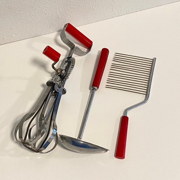 Vintage Red Bakelite - Etsy