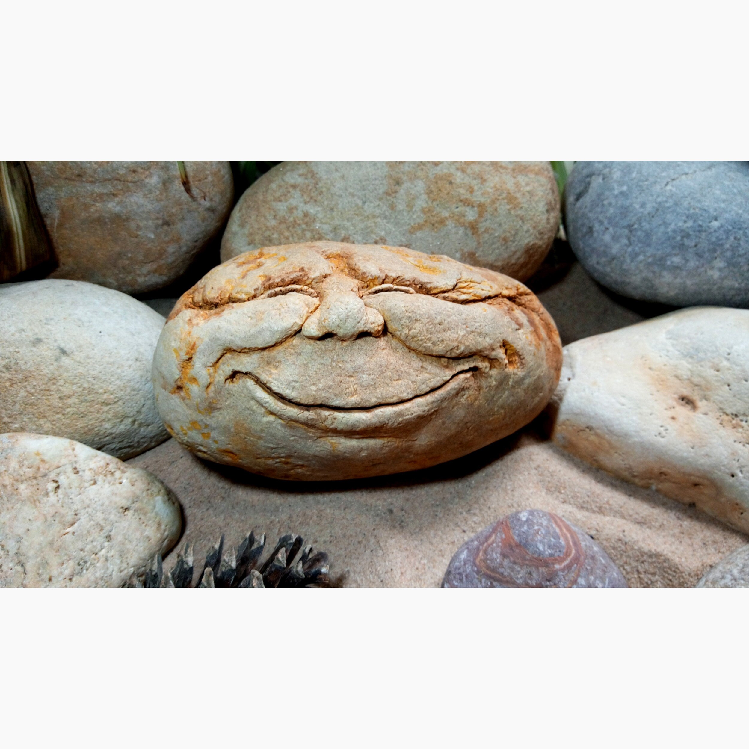 Snoozing Stones horis Outdoor Stone Effect Sleeping - Etsy UK