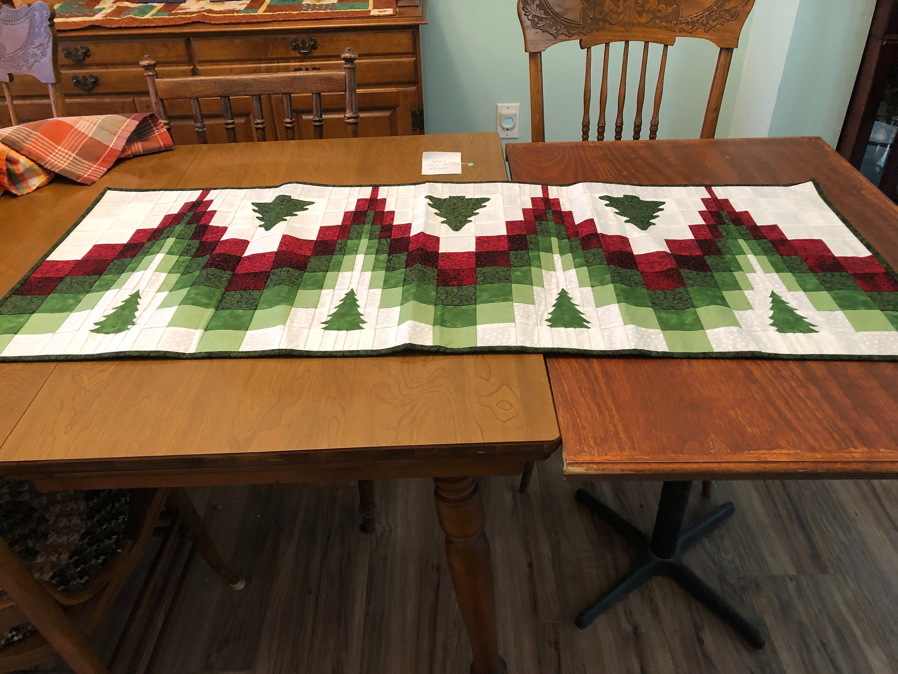 Bargello Christmas Tablerunner - Etsy