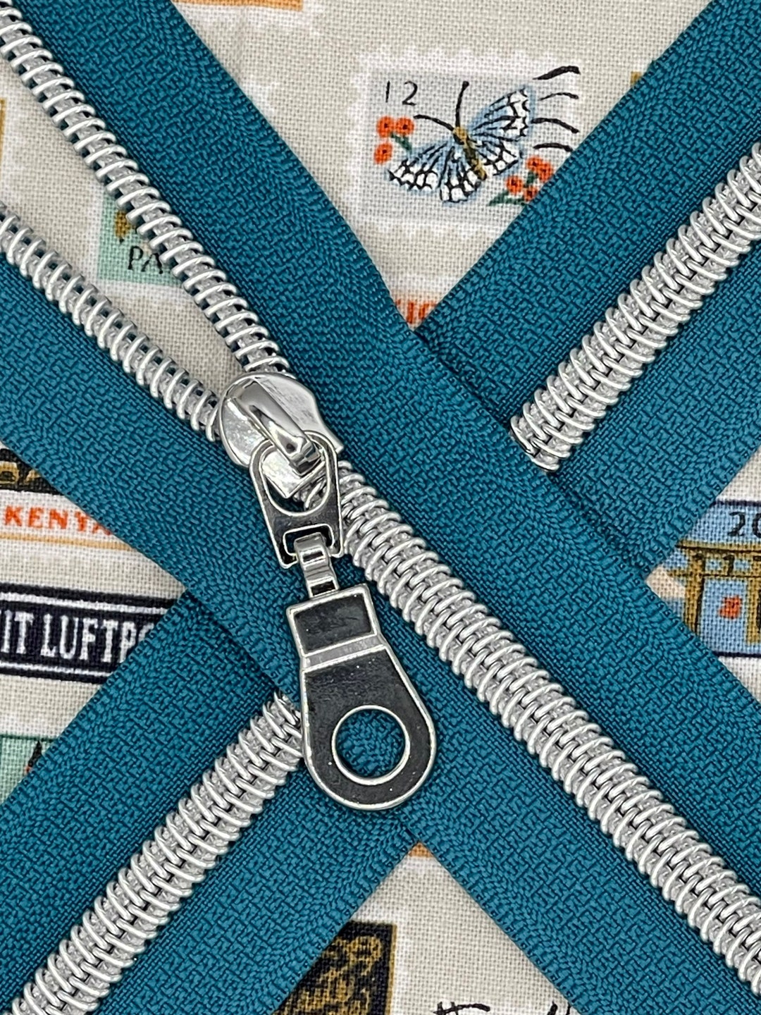 Peacock (teal) Zipper Tape With Silver Nylon Coils | Size #5 | Zipper ...
