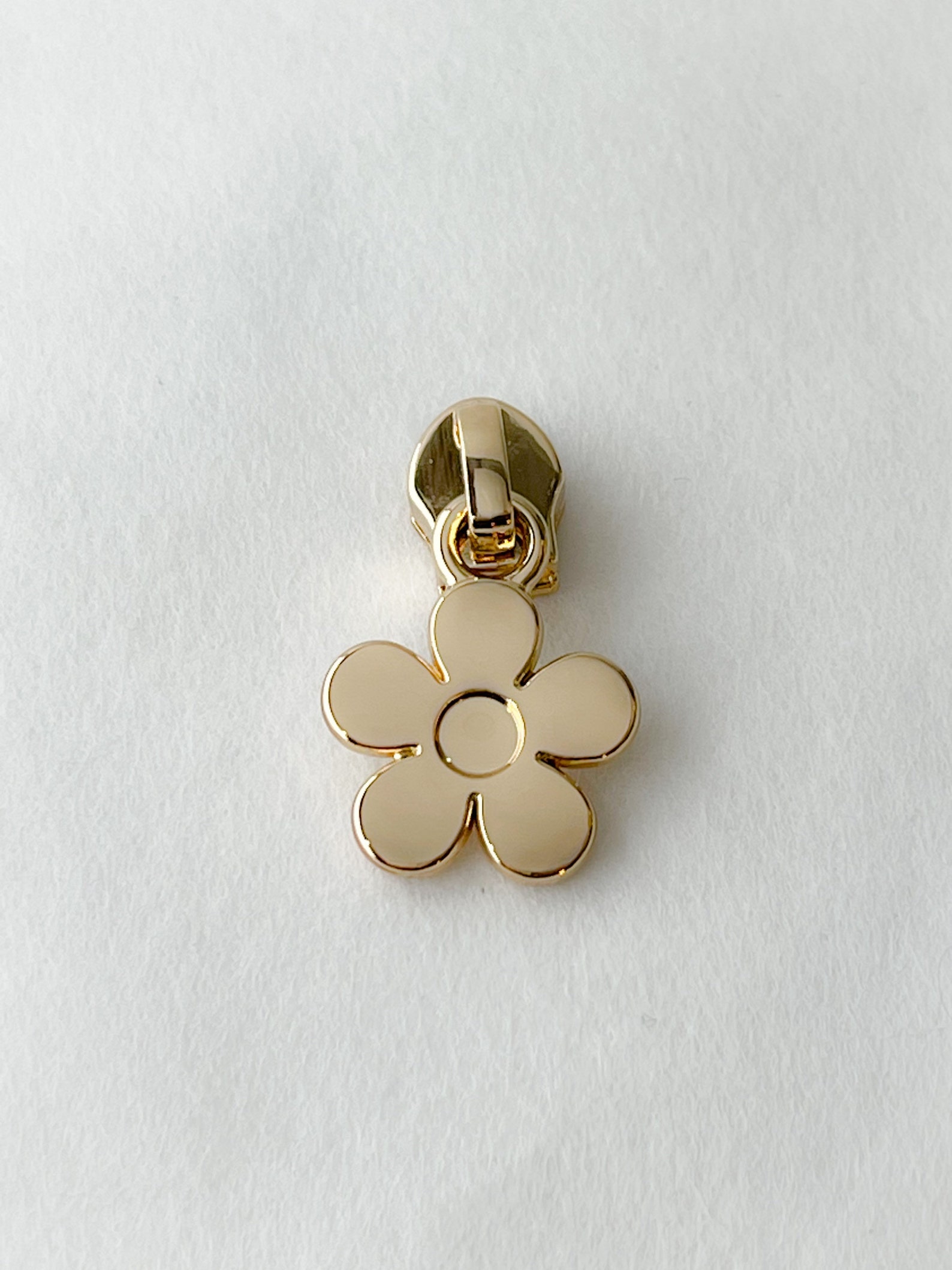 Large Daisy | Nylon Zipper Pulls | Size #5 | Pack of 5 - Etsy