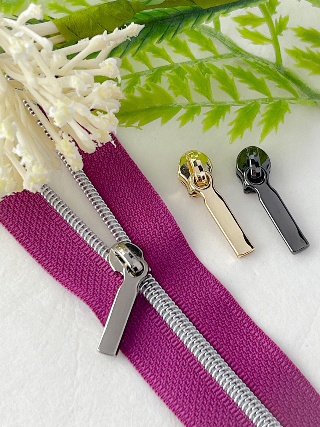 Size #3 | Narrow Bar Zipper Pulls for Nylon Coil Zippers | Non-locking ...