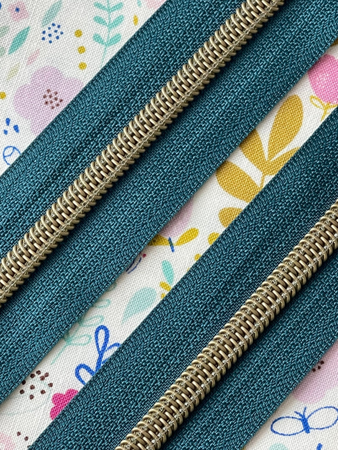 Dark Tropical Teal Zipper Tape With Antique Bronze Nylon Coils - Size ...