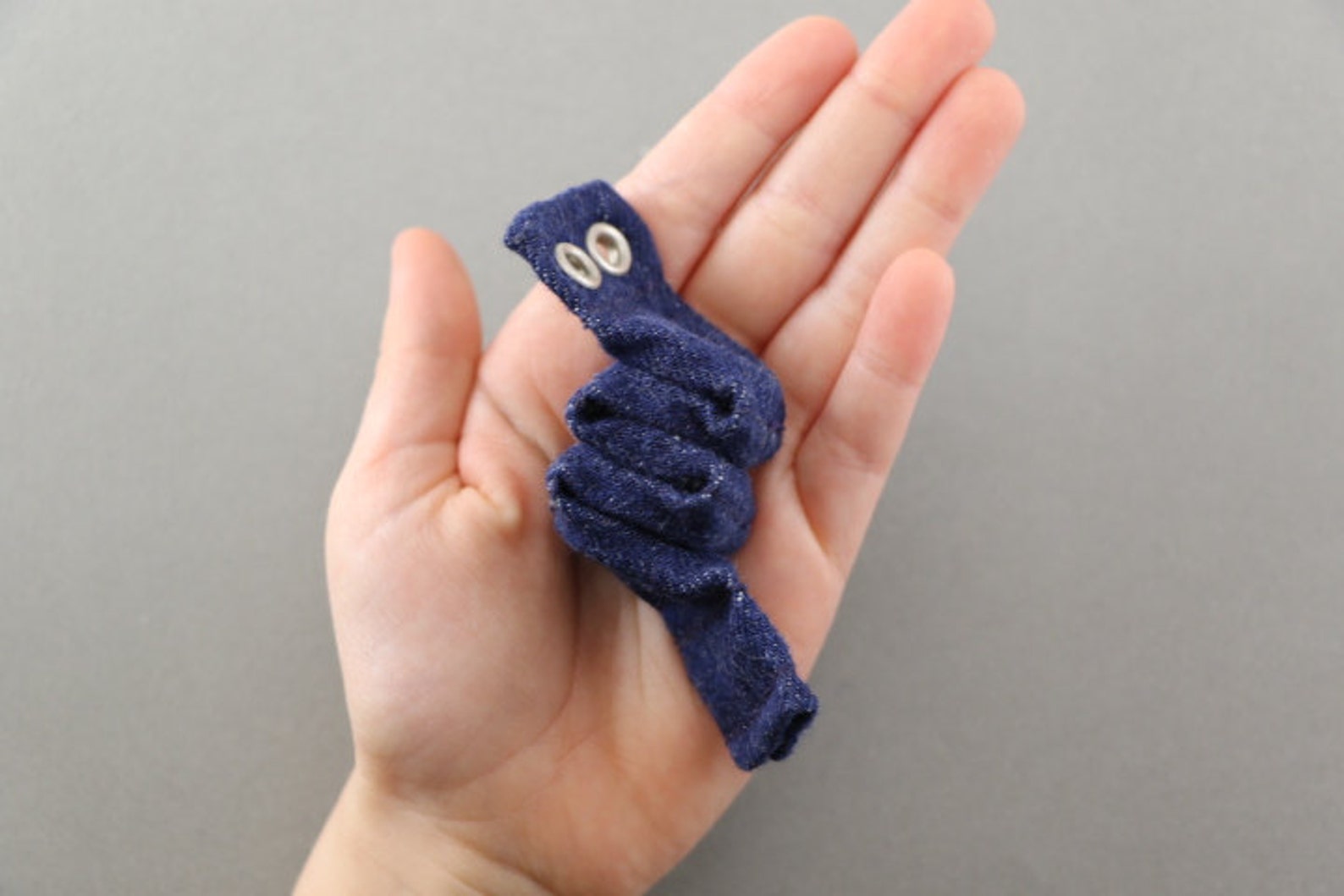 Magnet Worm Fidget Toy - Etsy