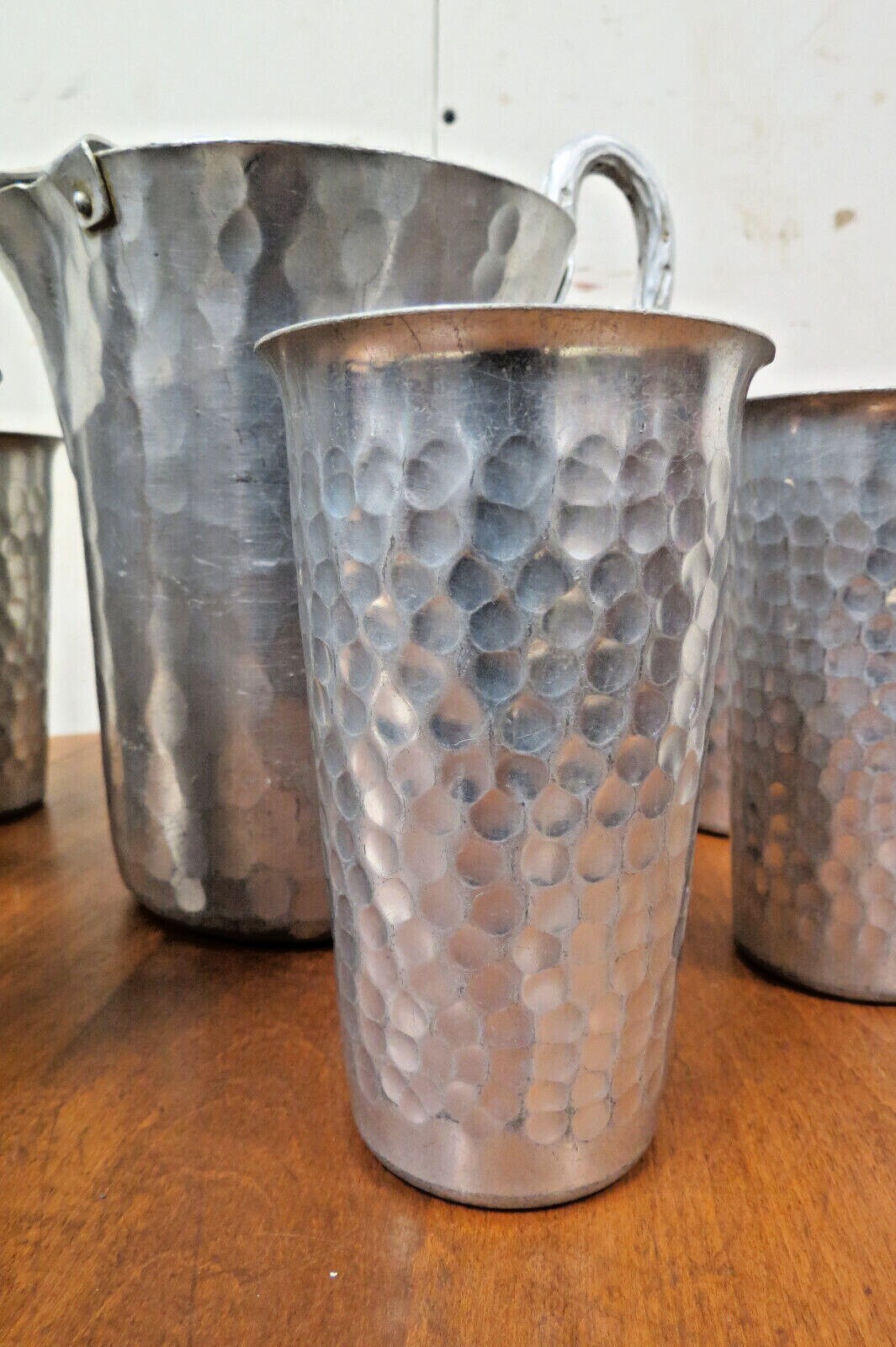 Mid Century Hand Forged Everlast Metal Hammered Aluminum Pitcher & 8 ...
