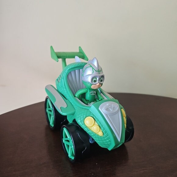 PJ Masks Power Racer Gekko-mobile Vehicle Gekko Figure Just Play Frog ...