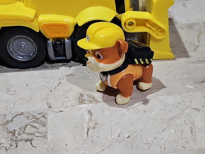 Paw Patrol Rubble Ultimate Rescue Bulldozer W/ Moving Scoop and Lift-up ...