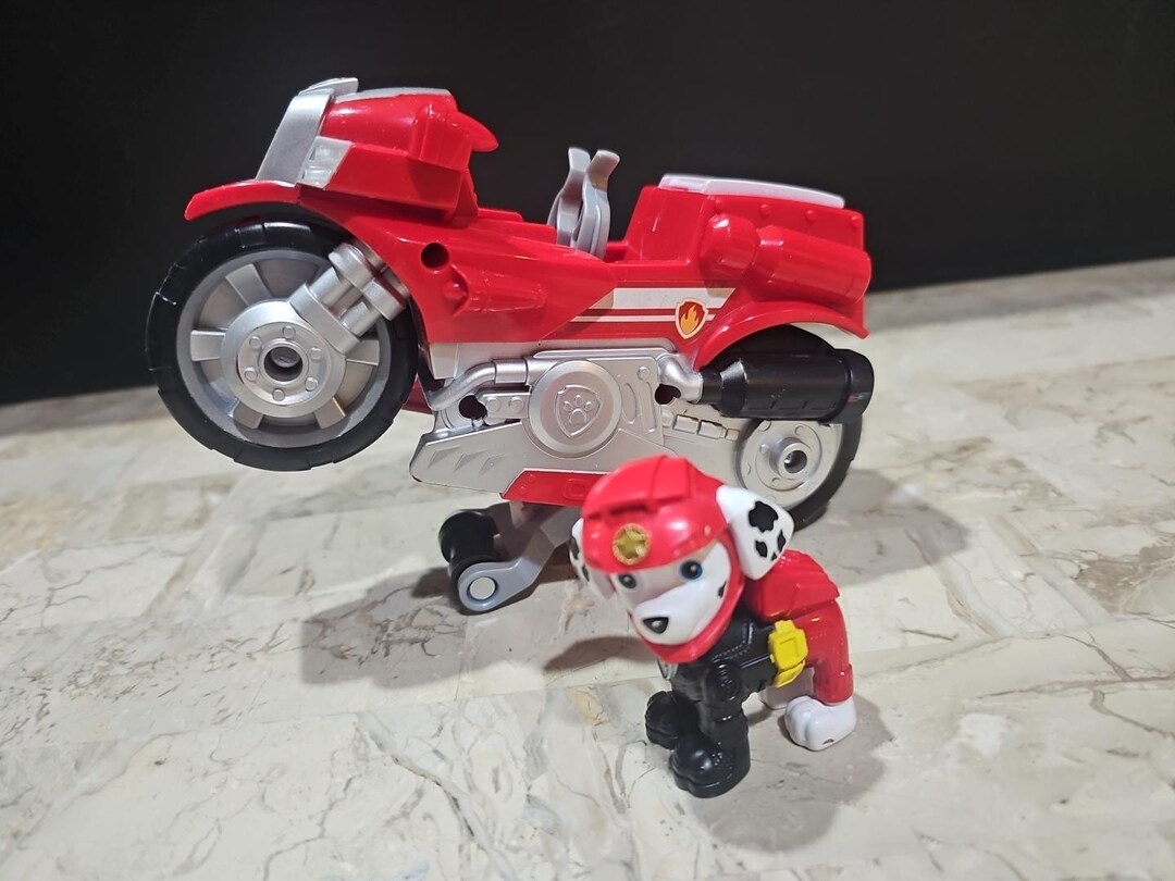 PAW Patrol Moto Pups Deluxe Pull Back Motorcycle Vehicle Marshall Red ...