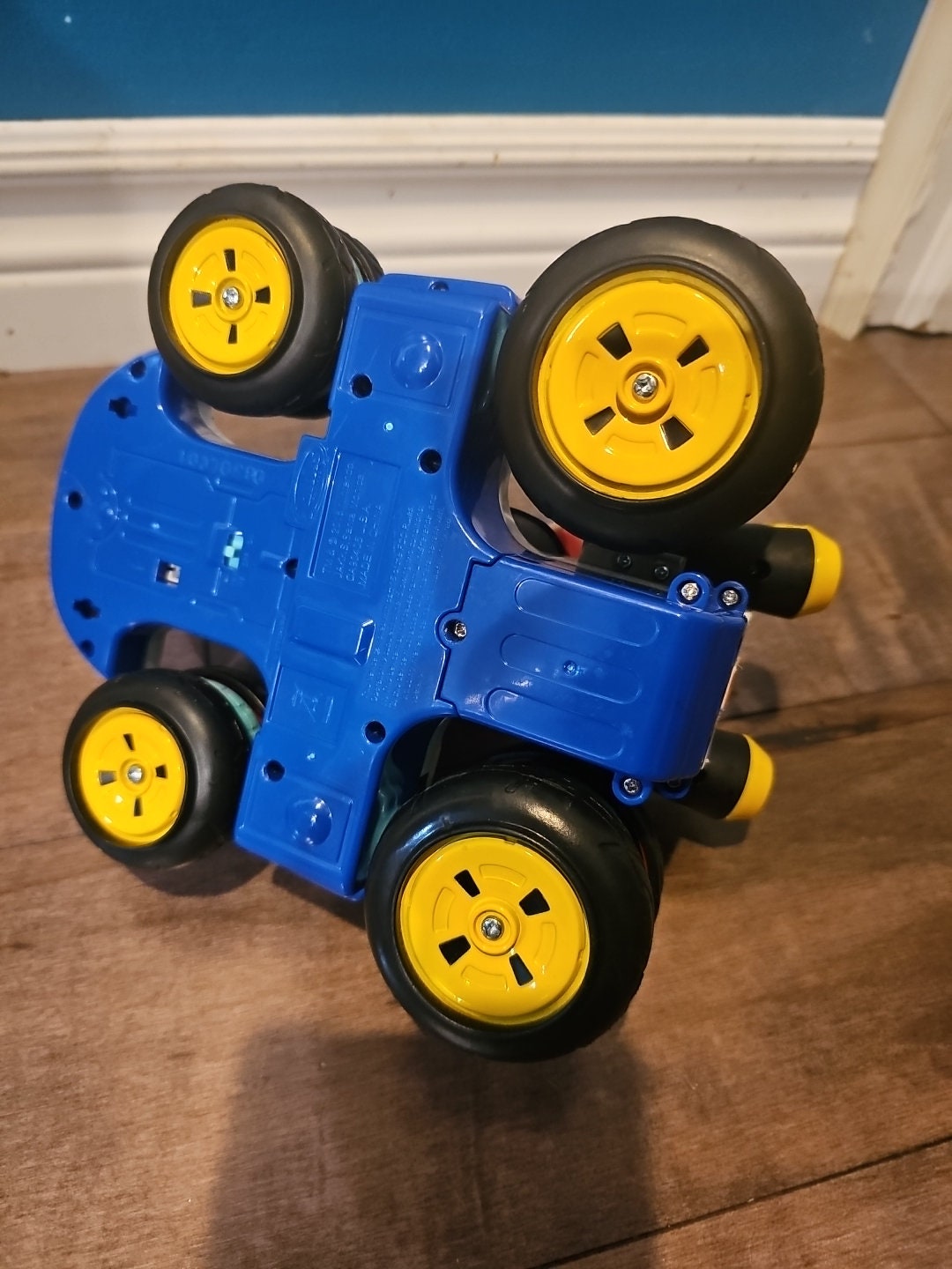 Jakks Pacific 2020 Super Mario Kart 8 Hover RC Kart, No Remote 02497RX ...