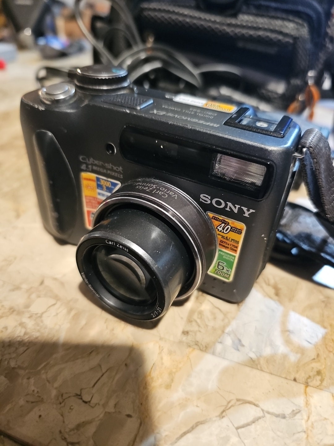 Sony Cybershot DSC-S85 4.1MP Digital Camera 3x Optical Zoom W/ Cable ...