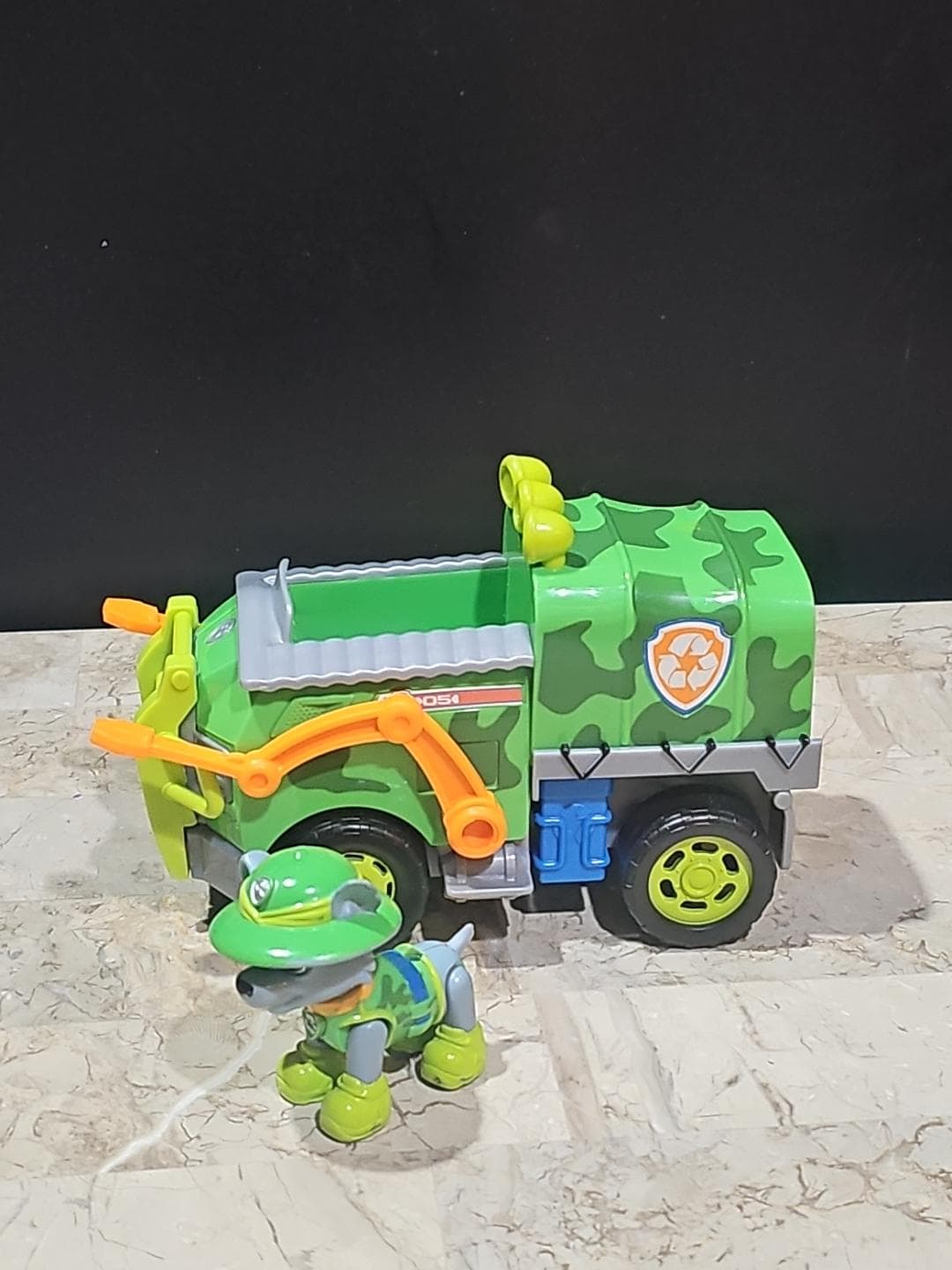 Paw Patrol Rocky Jungle Rescue - Jungle Recycle Truck Vehicle & Figure ...