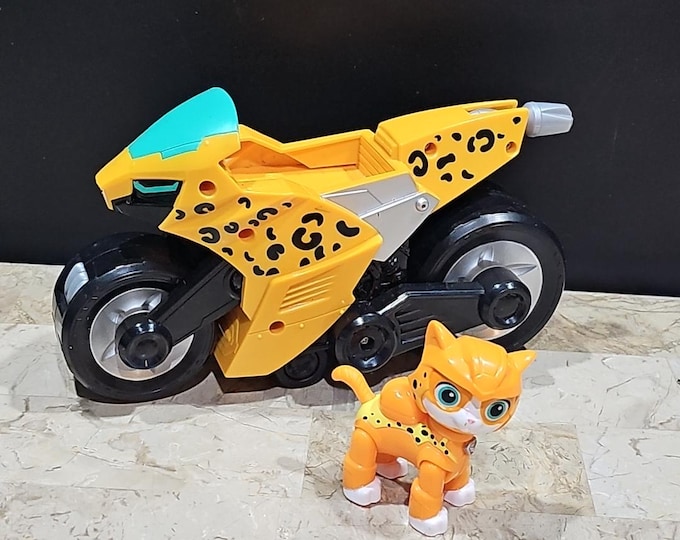 Paw Patrol Cat Pack WILD'S Feature Vehicle With Figure Nickelodeon Toy ...