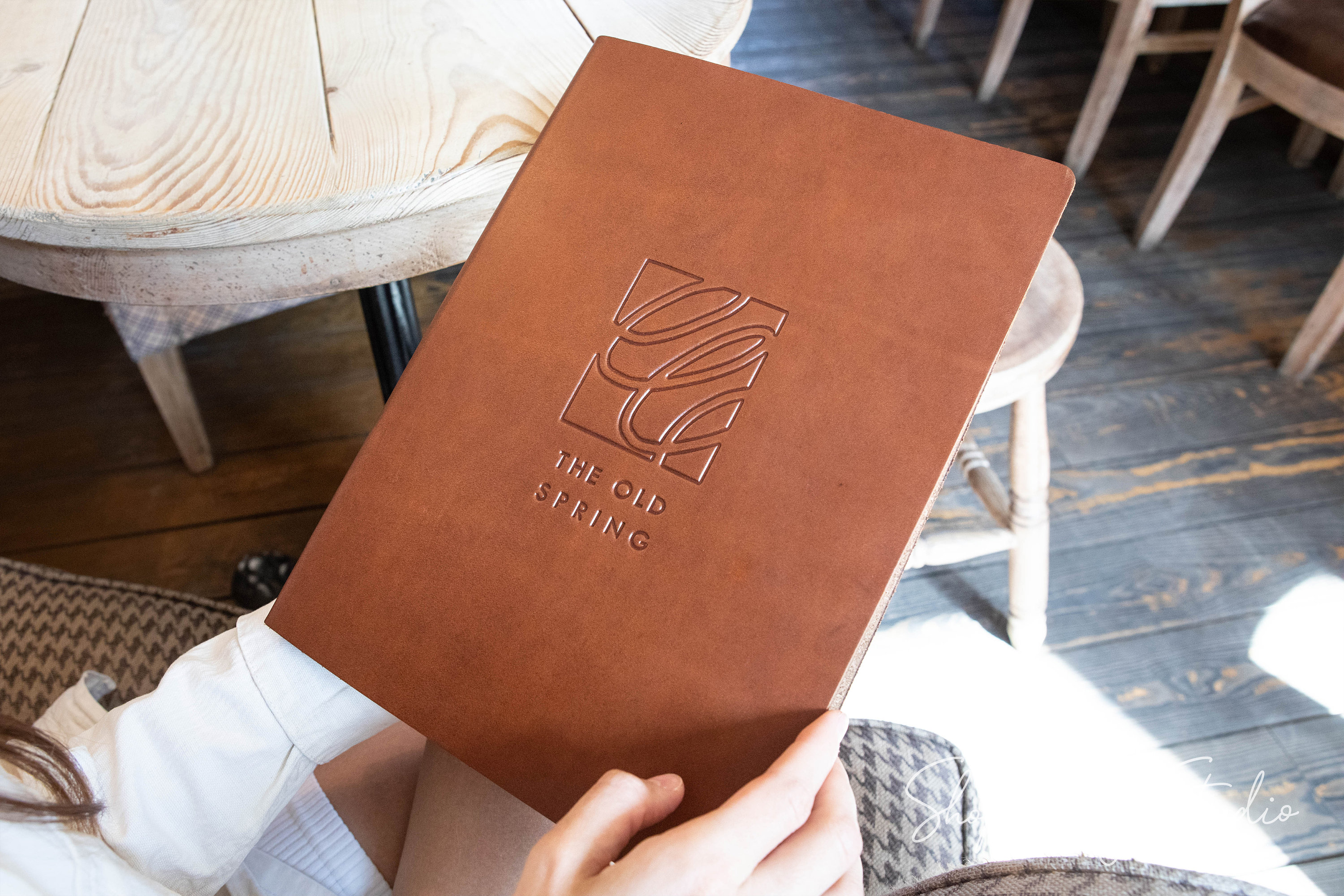Custom Leather Menu Cover: Restaurant Menu Book for Food & Beverage - Etsy