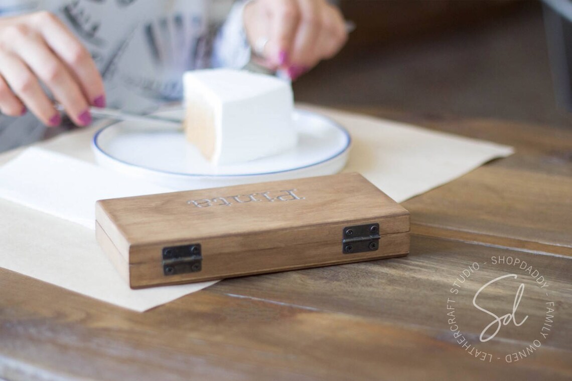 Wooden Check Presenter Box: Custom Bill Holder With Logo for Restaurant ...