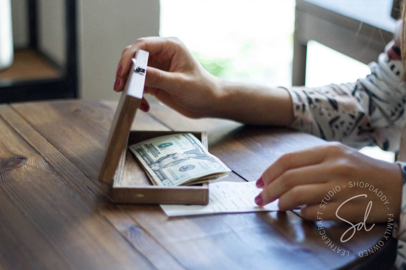 Wooden Check Presenter Box: Custom Bill Holder With Logo for Restaurant ...