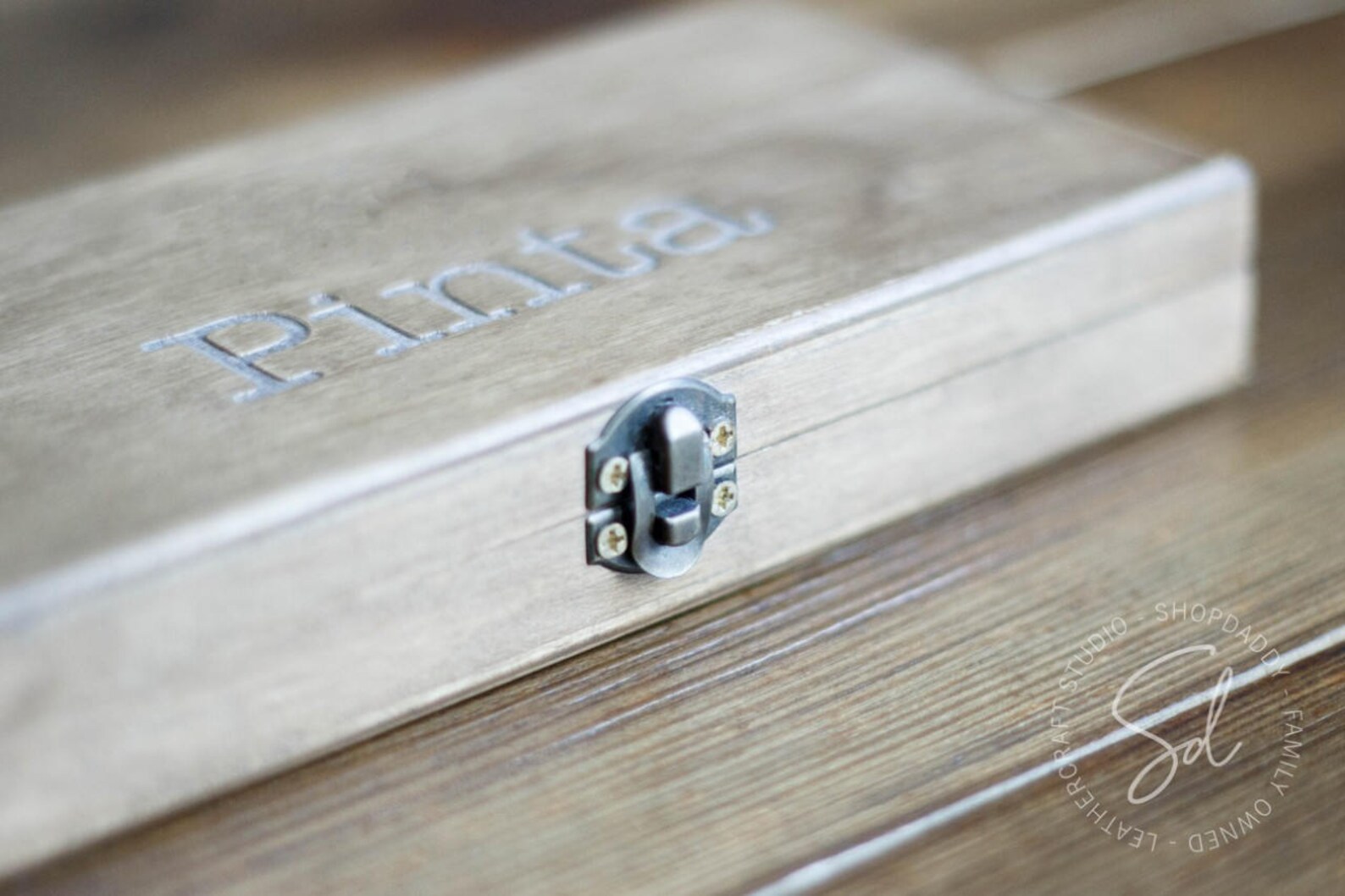 Wooden Check Presenter Box: Custom Bill Holder With Logo for Restaurant ...