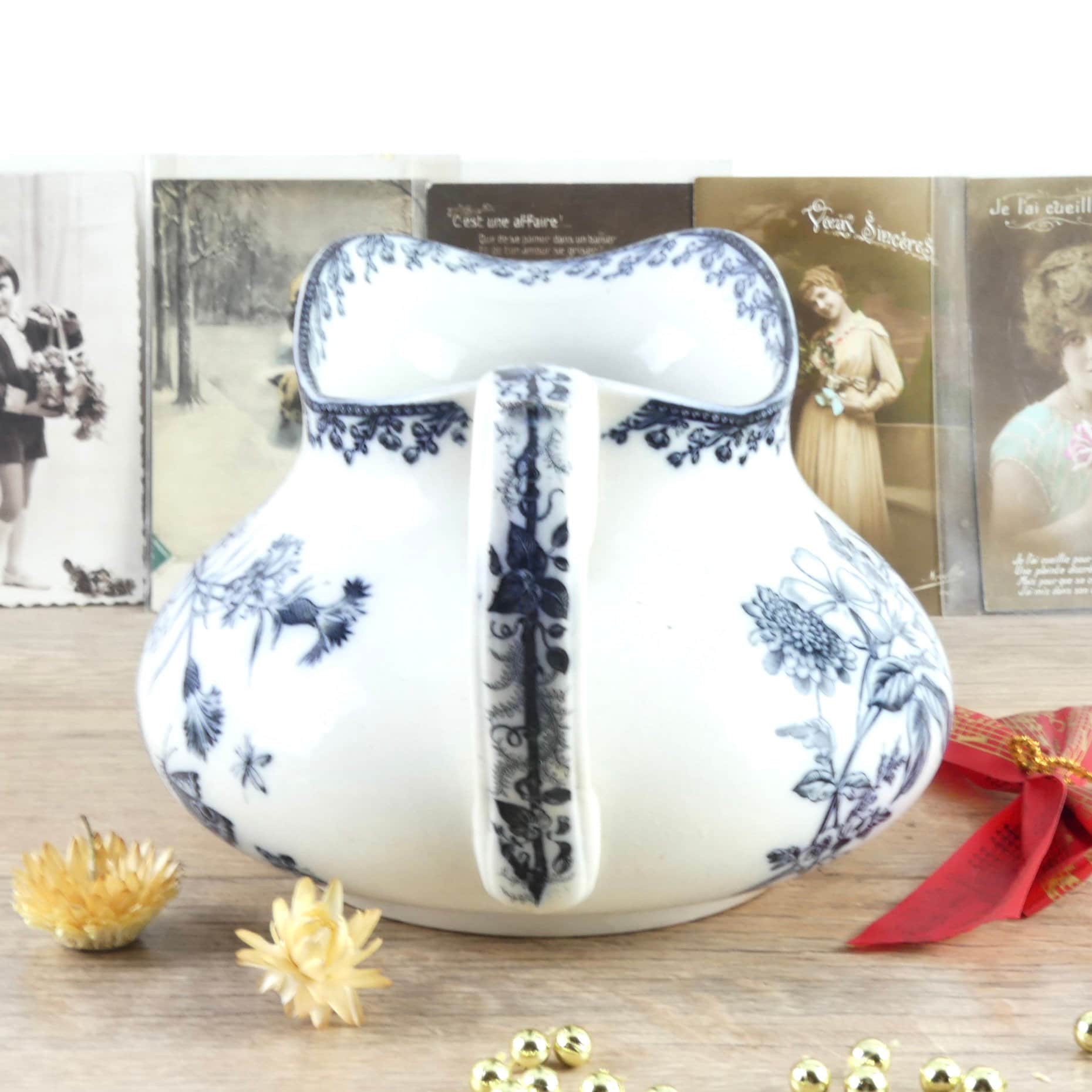 Toilet pitcher Pexonne model Fleurs de Champs, broc de toilette 19th ...
