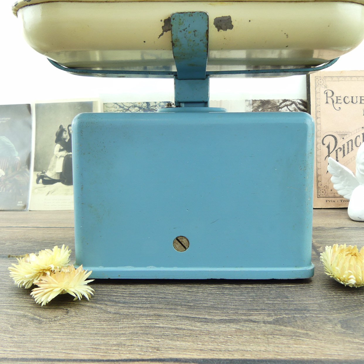 Blue 1950 Inca, old kitchen scale scale square kitchen blue shabby chic ...