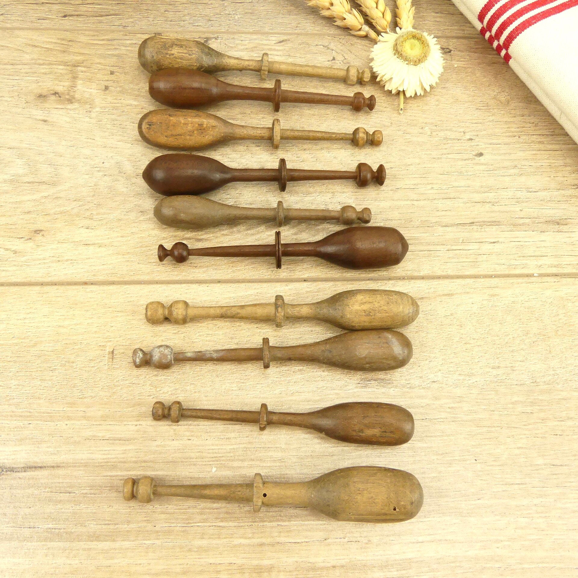 Spindle wooden - bobbin lace - cotton reels - coils loom - spindle ...