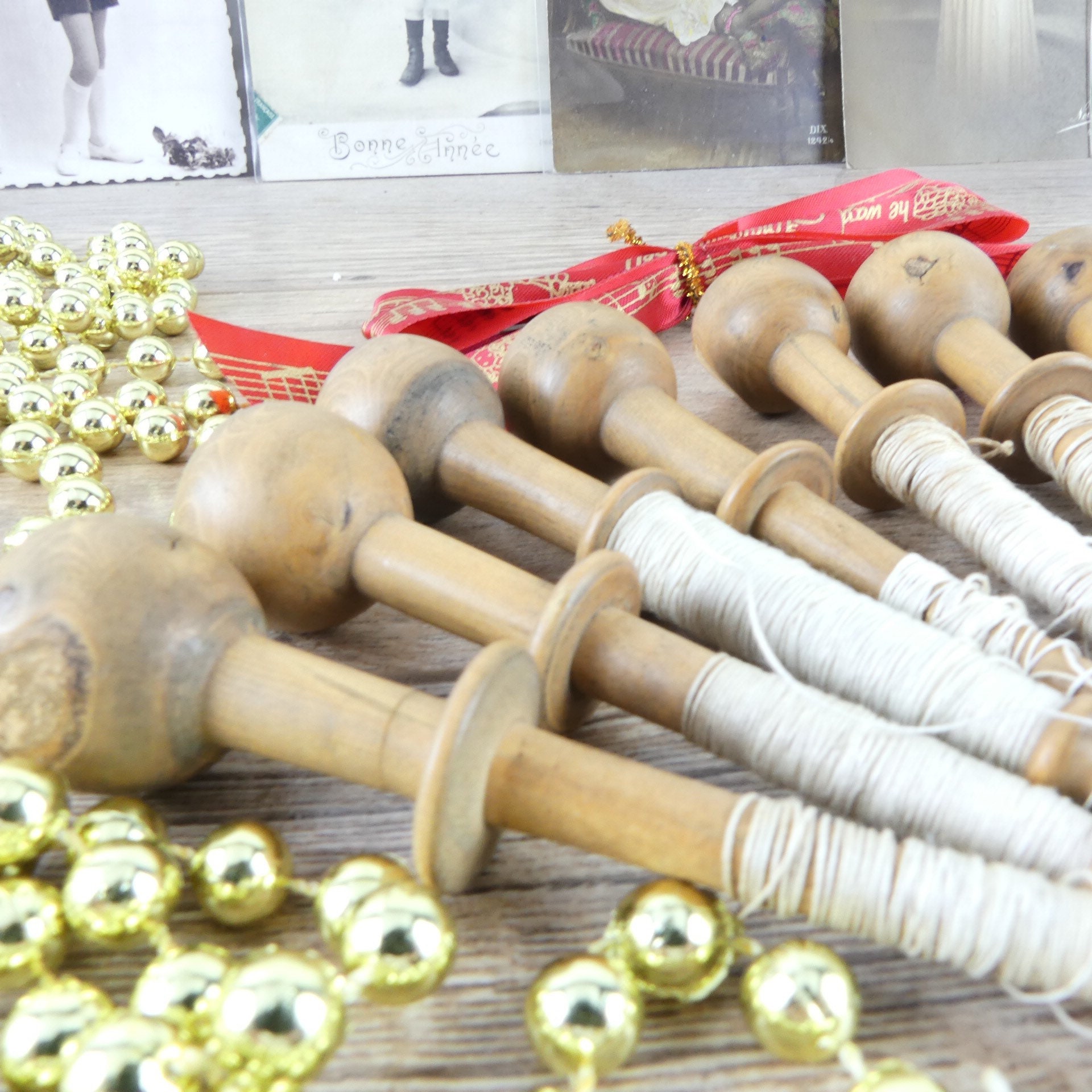 Wood spindles - Antique spindles - Wooden bobbin - Wooden spools - Lace ...