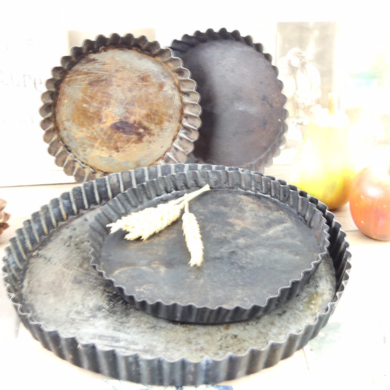 RESERVED TO DARIA Old 19th century shabby chic pie moulds, iron cake ...