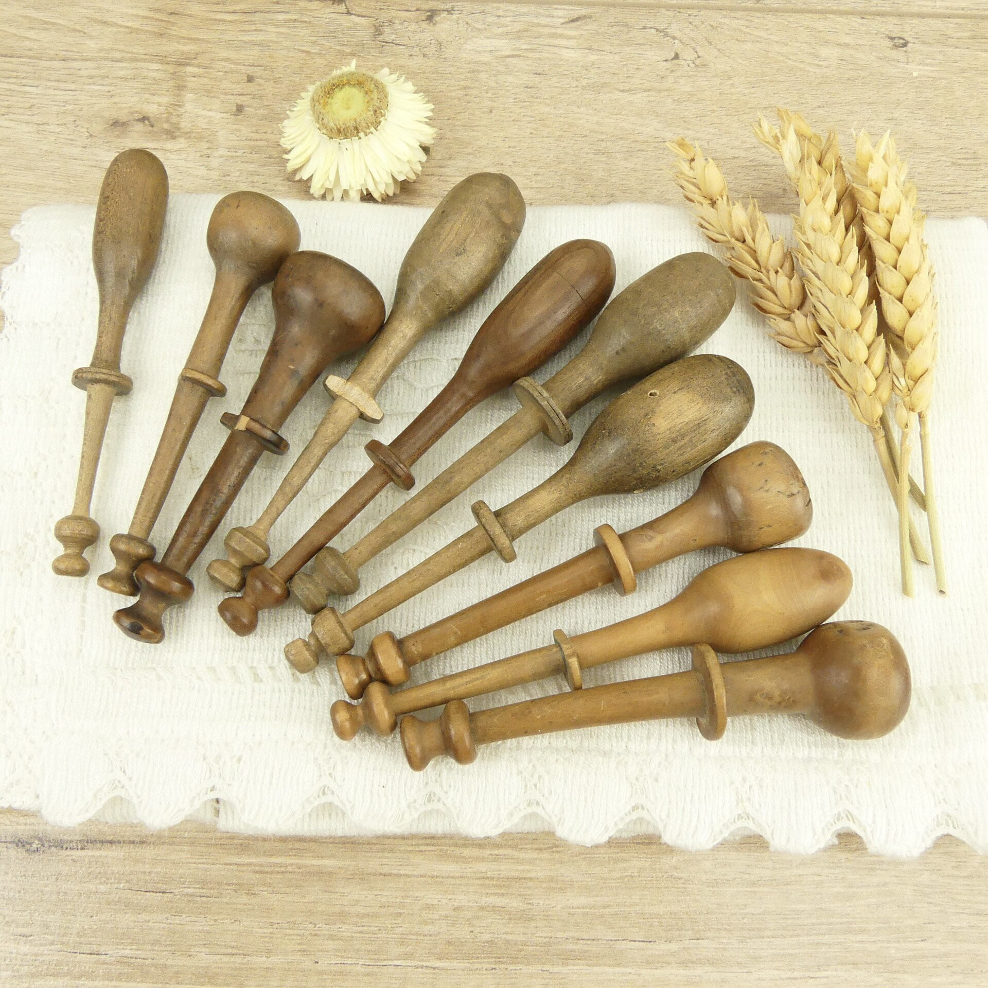 Spindle wooden - bobbin lace - cotton reels - coils loom - spindle ...