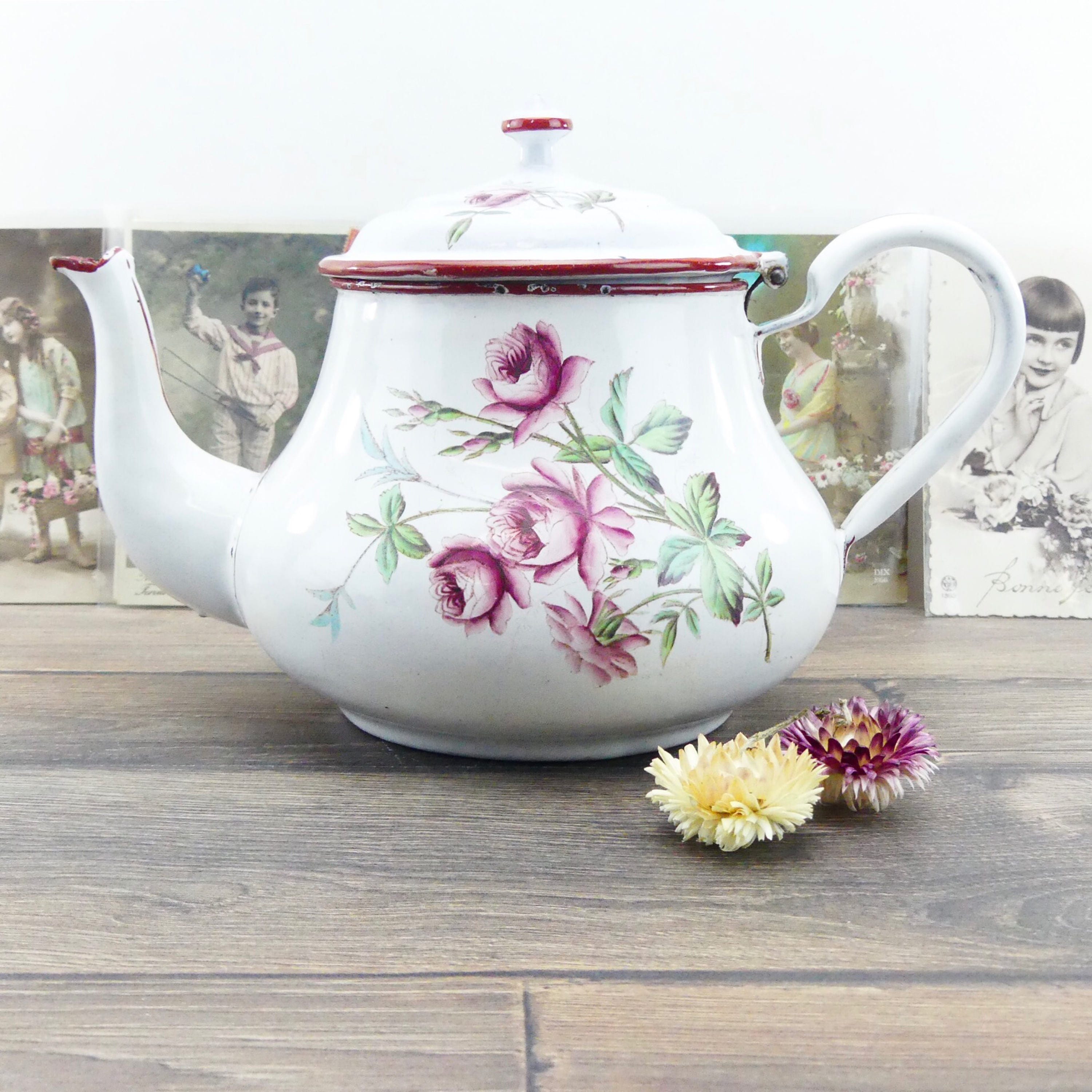 Enamel tea pot - Antique tea pot - Flowers - Shabby chic - Kitchen ...