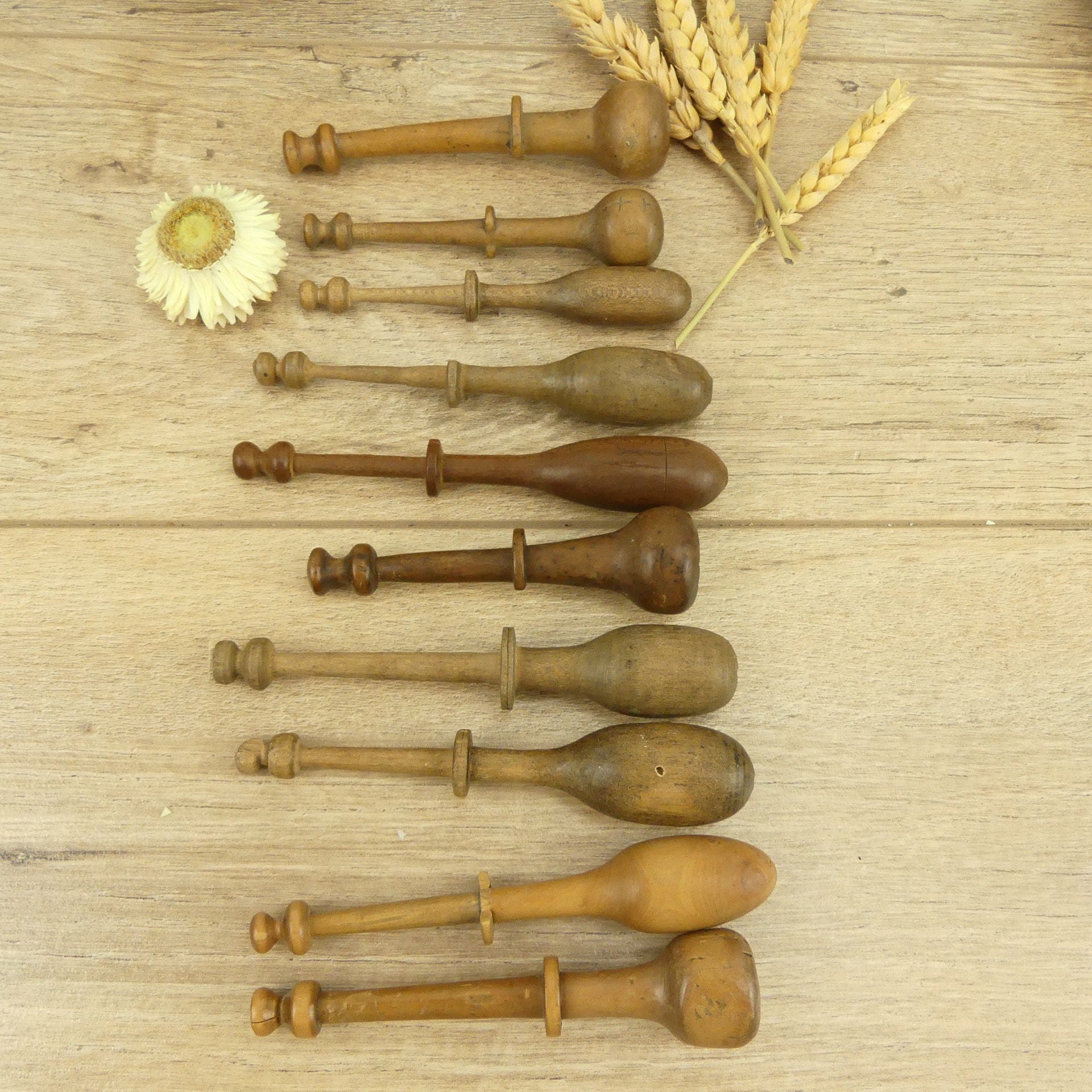 Spindle wooden - bobbin lace - cotton reels - coils loom - spindle ...