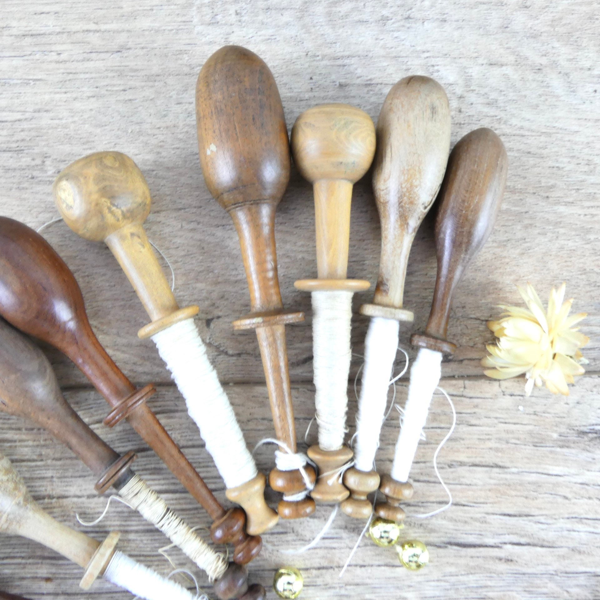 Wood spindles - Antique spindles - Wooden bobbin - Wooden spools - Lace ...