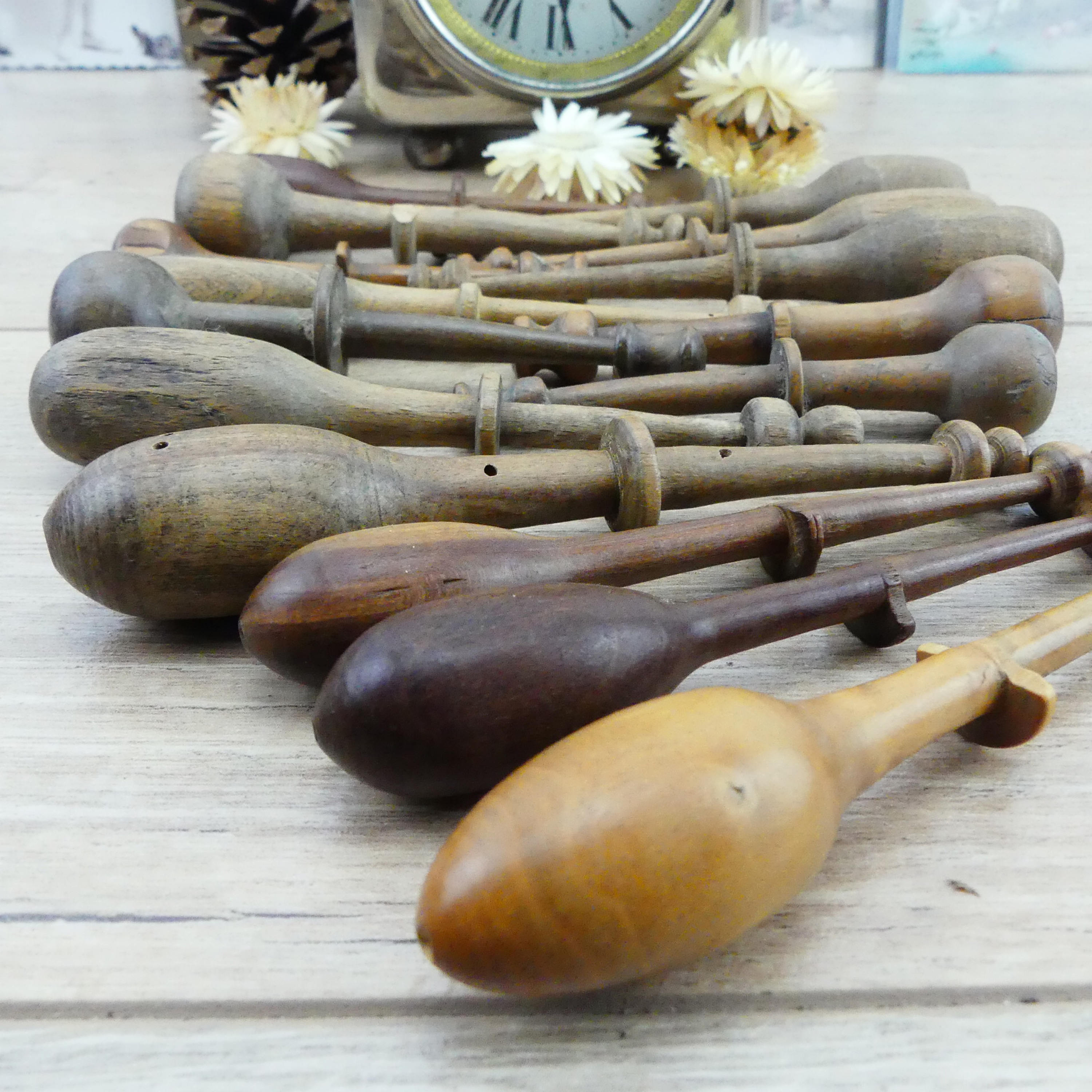 Wooden spindle - spindle loom - cotton reels - reels loom - bobbin lace ...