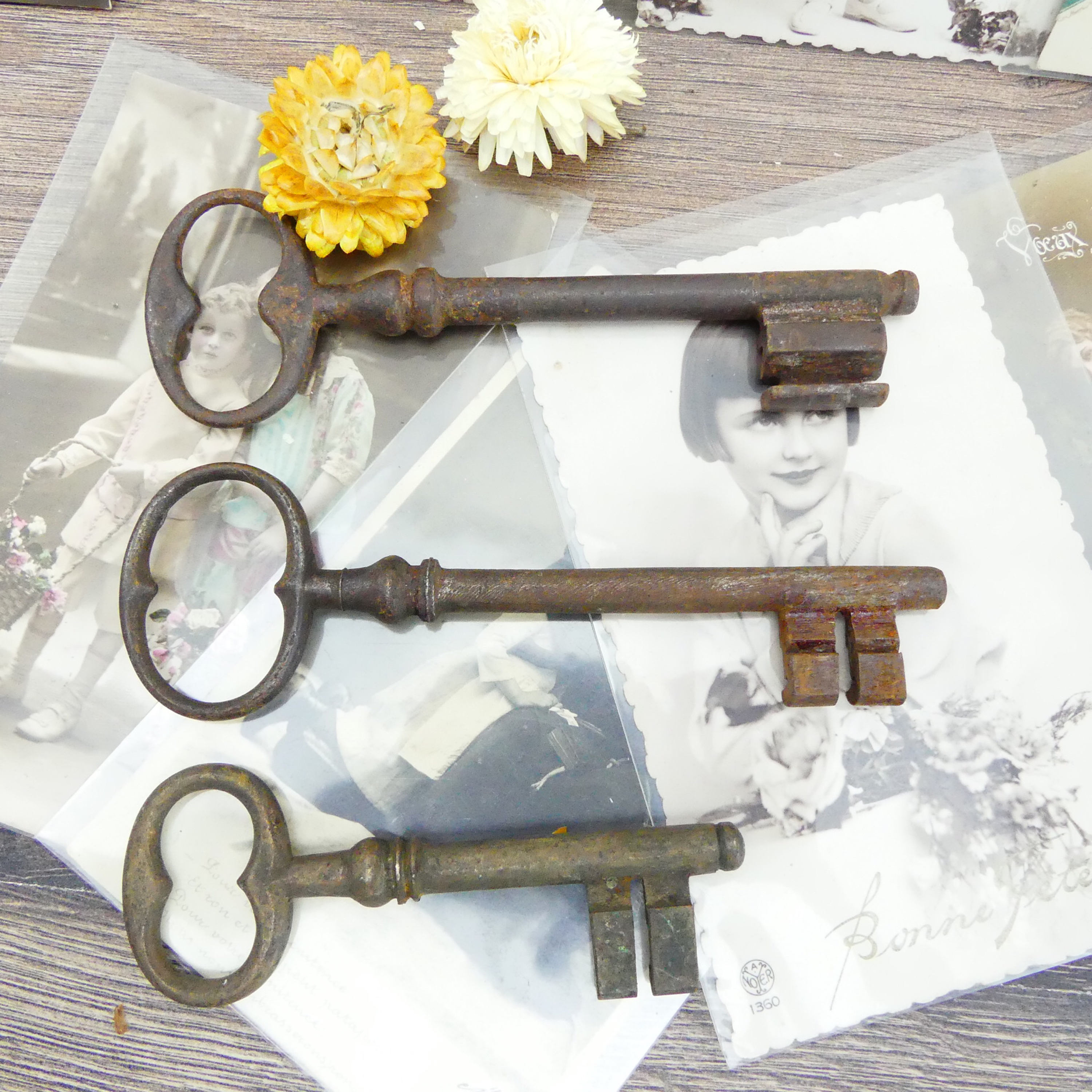 Large keys - Set of 3 keys - 18th Century - Old keys - French keys ...