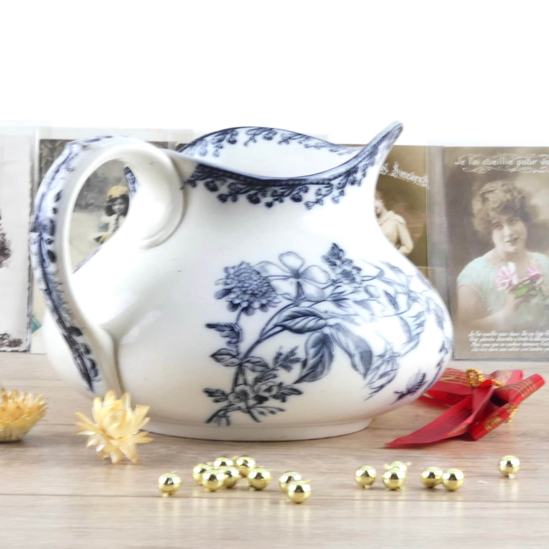 Toilet pitcher Pexonne model Fleurs de Champs, broc de toilette 19th ...