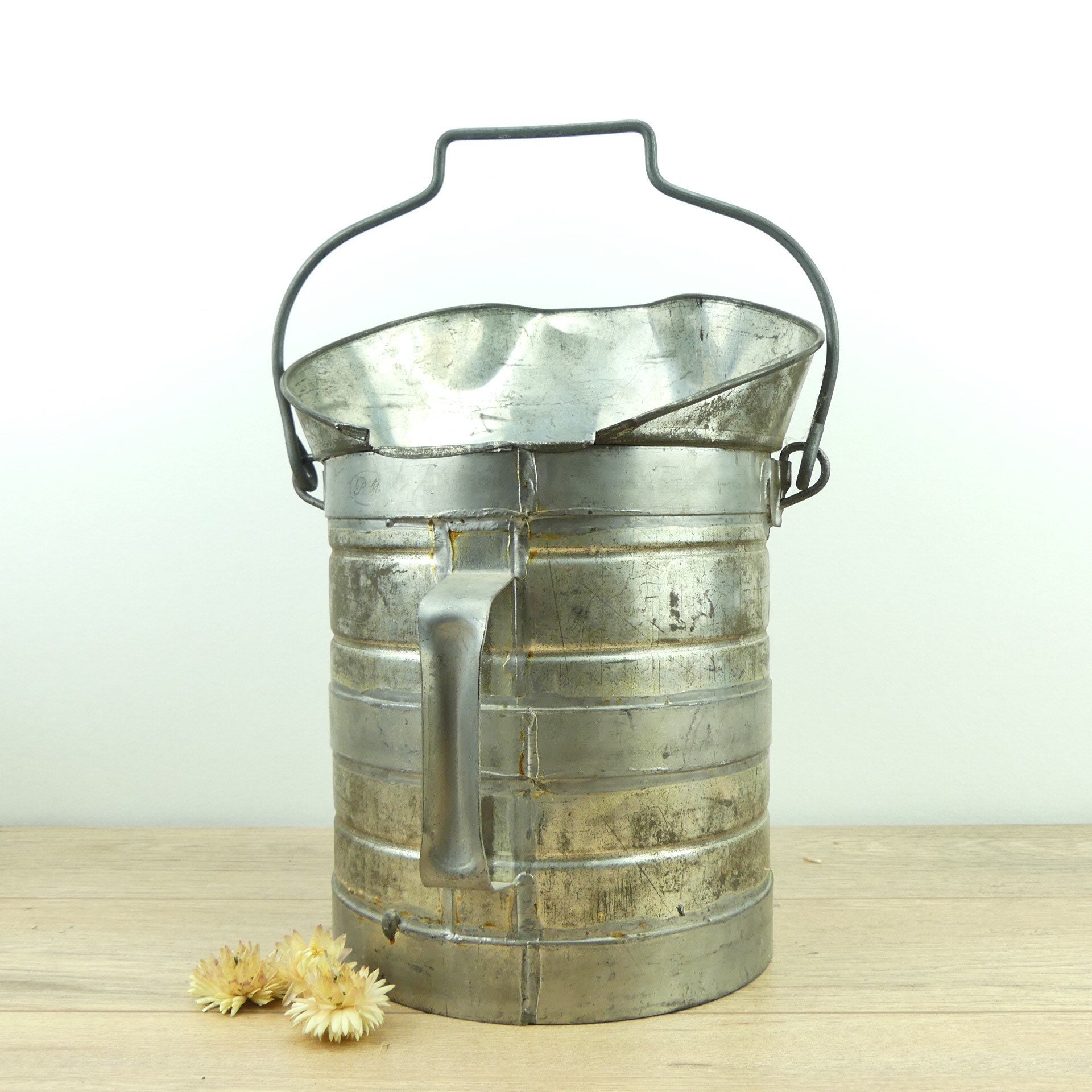Network - bucket - dekaliter - grain - Tin bucket - french - loft ...