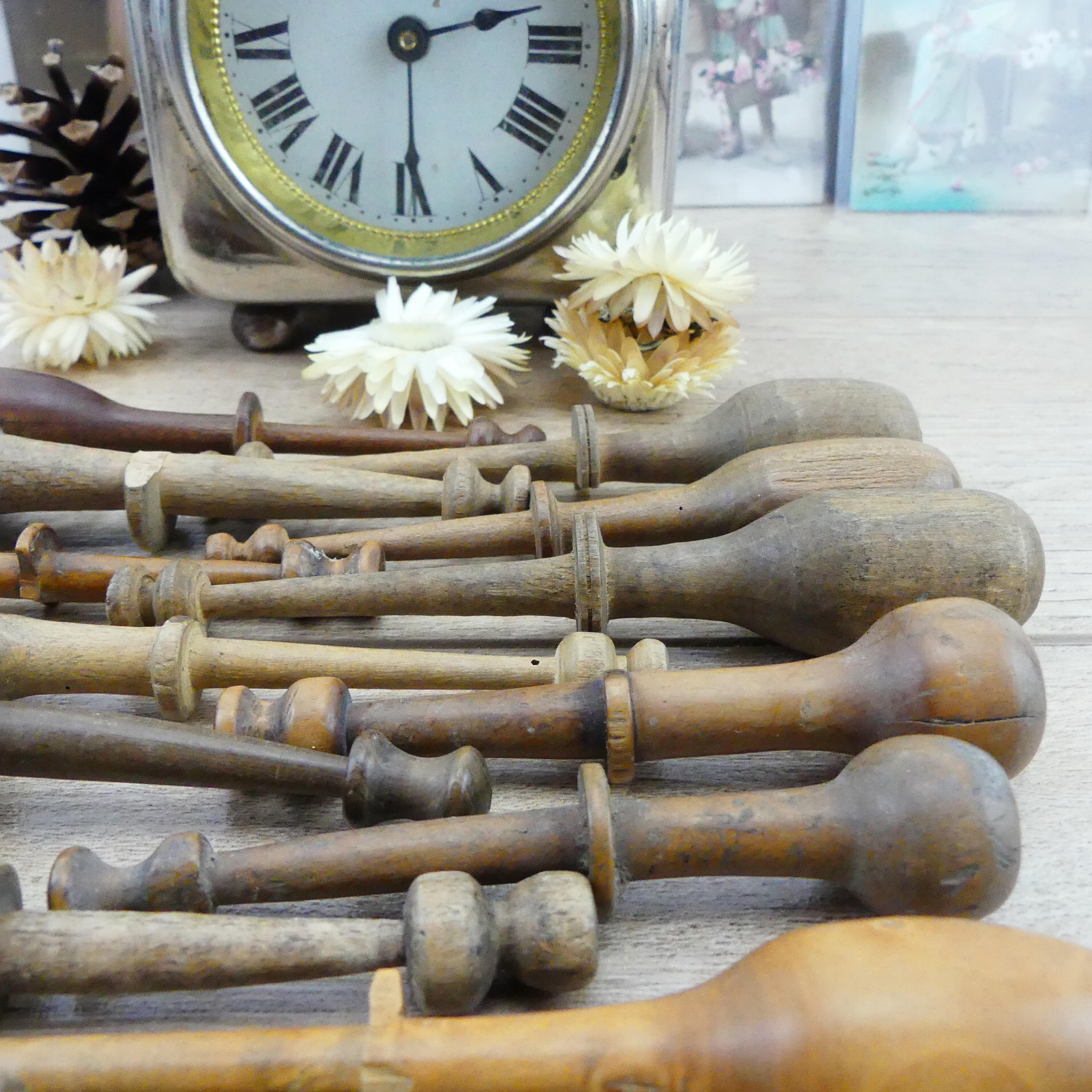 Wooden spindle - spindle loom - cotton reels - reels loom - bobbin lace ...