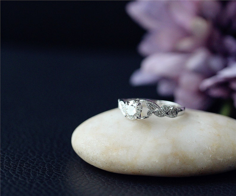 Vintage 5mm Round Brilliant Moissanite Wedding Ring Solid 14K White ...