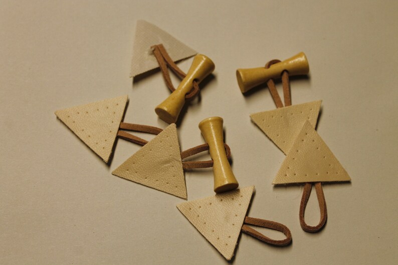 1 set of toggle closure toggle button wooden button with | Etsy