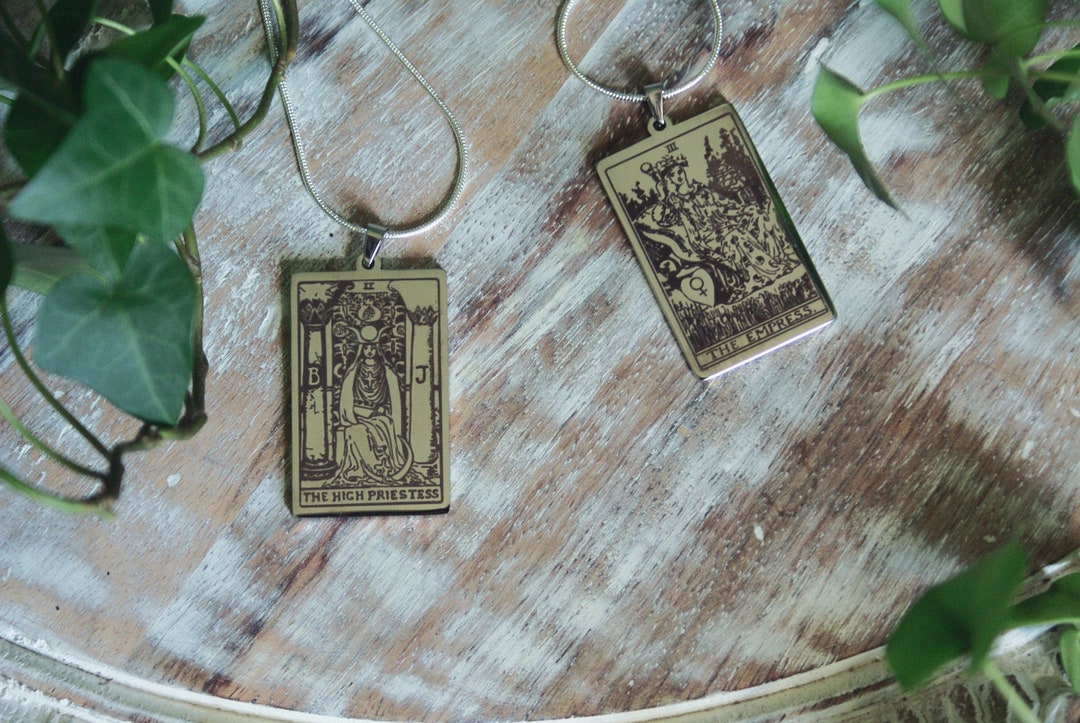 Tarot Amulet Necklace - Etsy