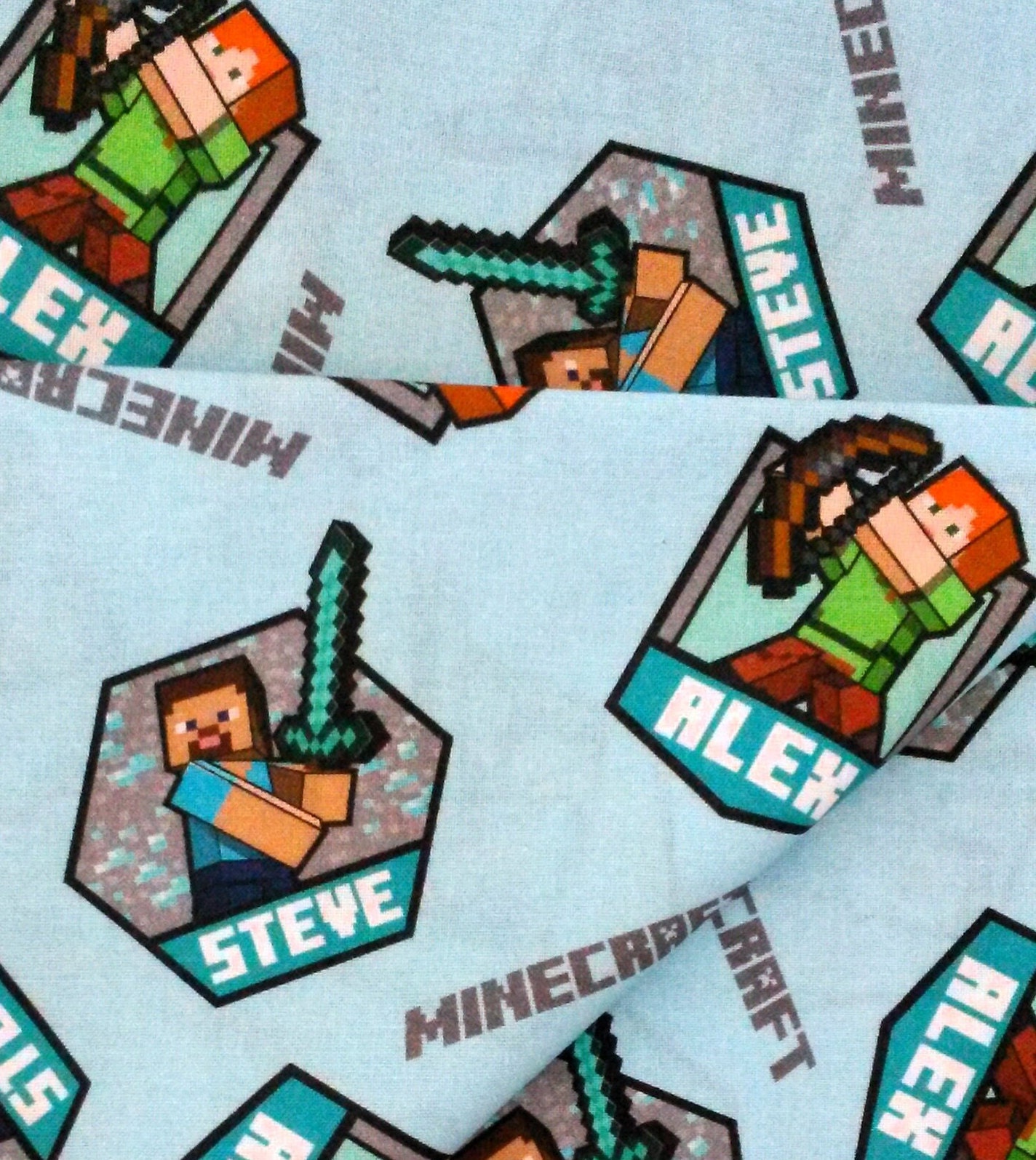 Minecraft Steve and Alex Badges Fabric 2021 From Mojang Synergies AB ...