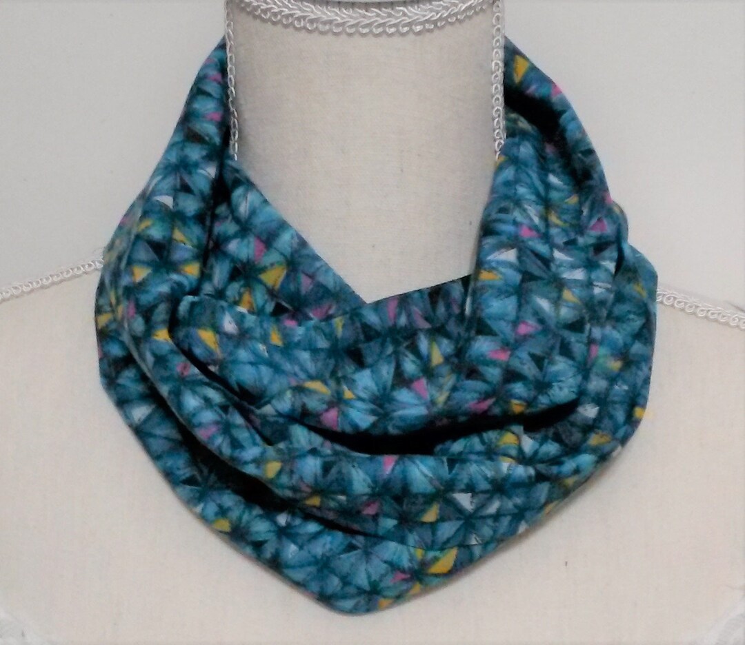 Women's Short Turquoise With a Confetti Type Design Infinity Scarf ...