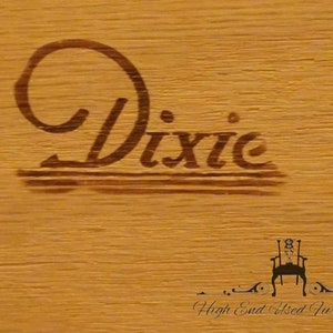 DIXIE FURNITURE Maple Valley Collection Colonial / Early American 52 ...