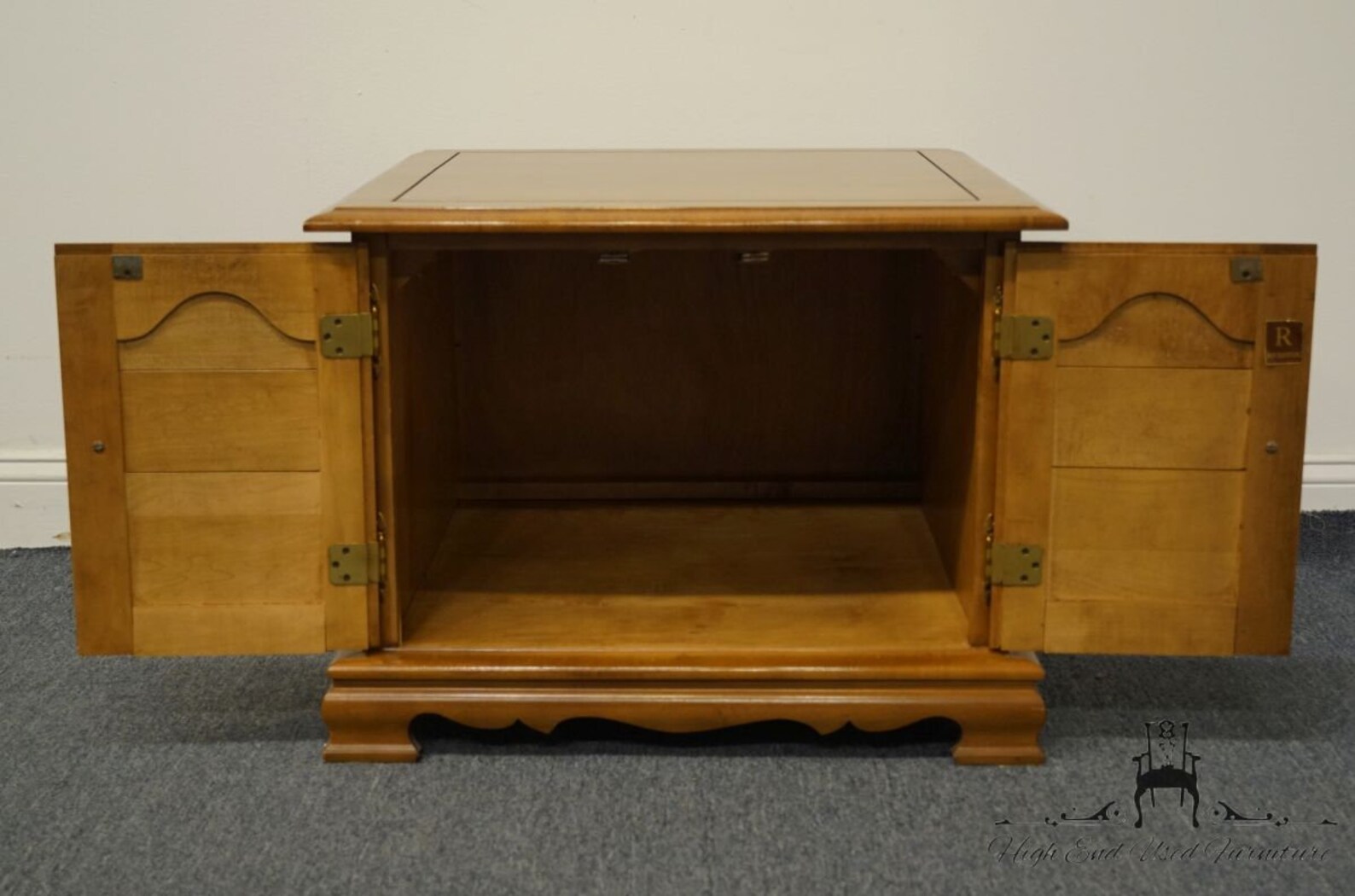 Riverside Furniture Solid Hard Rock Maple 26 Square | Etsy