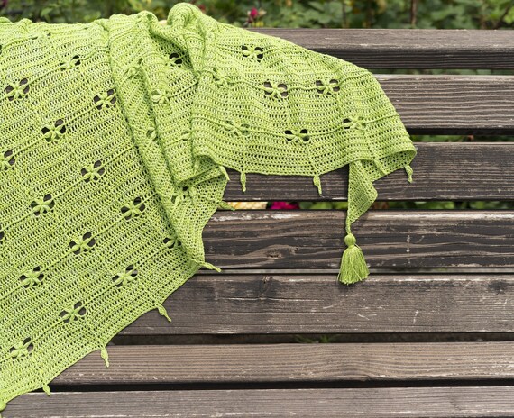 Crochet Pattern for Asymmetric Triangle Shawl - Etsy