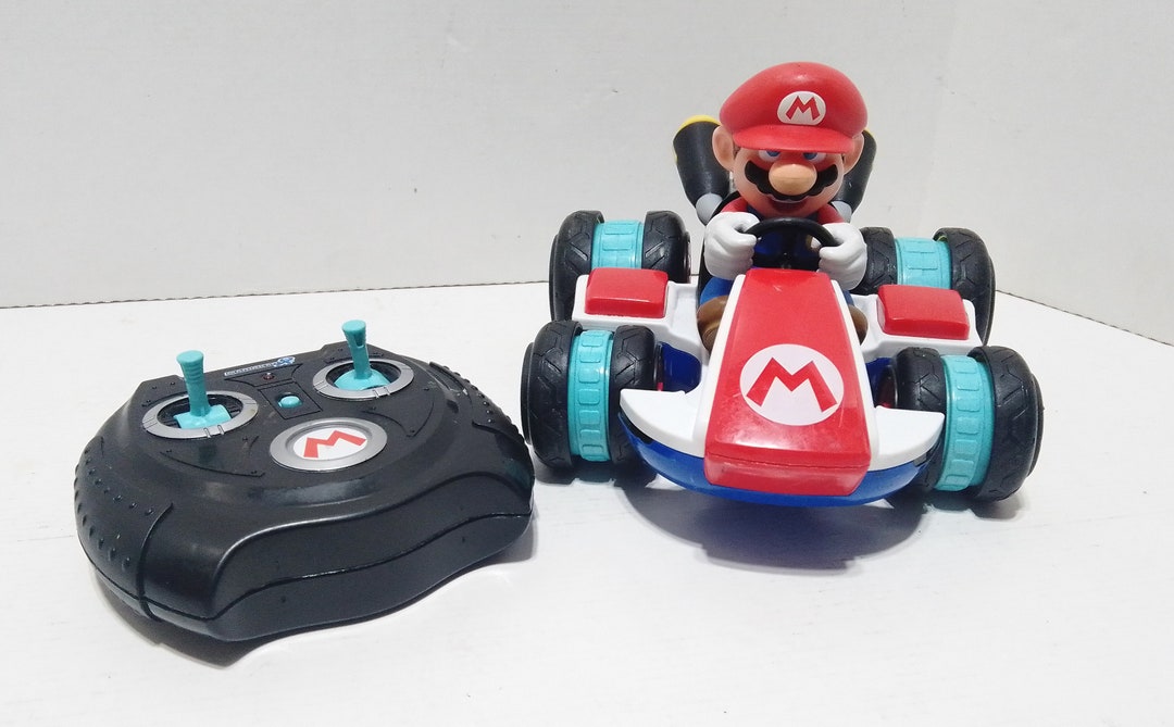 Super Mario 02497 Nintendo Super Mario Kart 8 Mario Mini RC Racer 2,4 ...