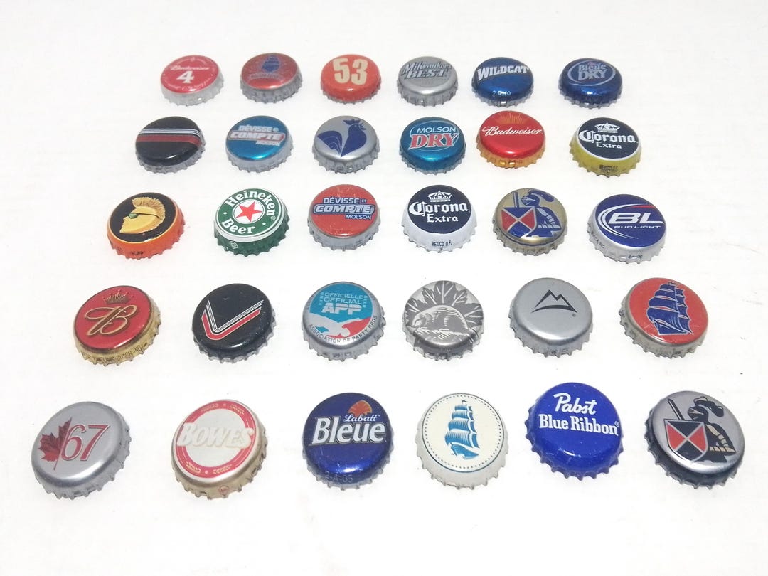 Mix Lot 30 Canadian Beer Bottles Caps From1980 1990 2000 Corona Labatt ...