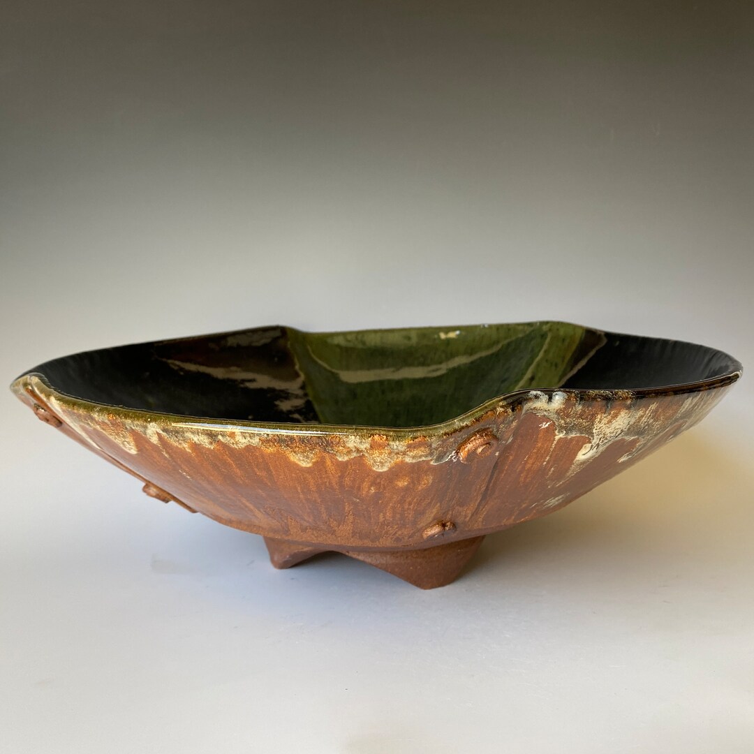 Large Tripod Shallow Ceramic Bowl, Handmade Ceramic Bowl, CBMY4CLR3 - Etsy