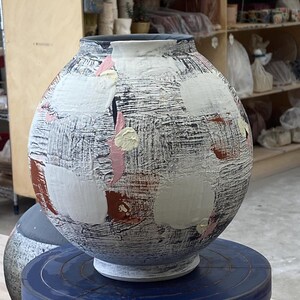 Colorama, Handmade Ceramic Vase, Moon Jar CVOC4CLR32 - Etsy