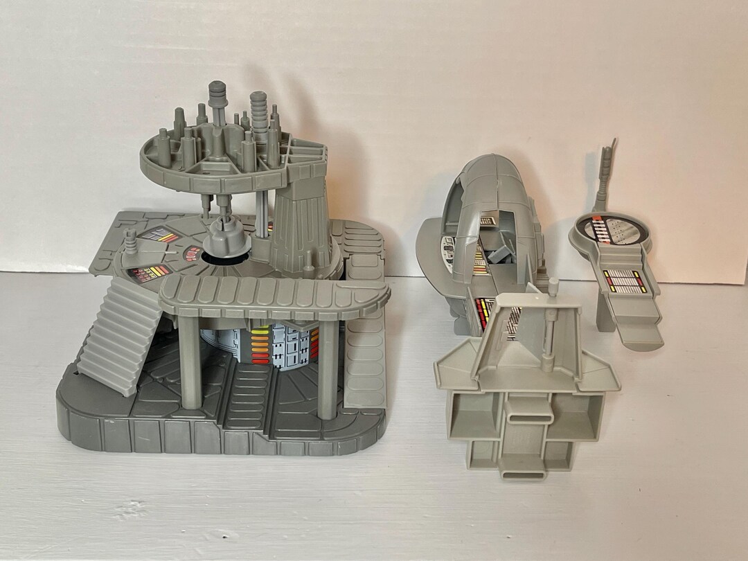 1982 Star Wars Bespin World Play Action Set Gantry Control Room Freeze Chamber Kenner Micro ...