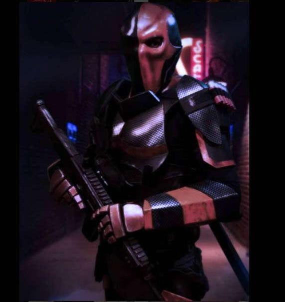 Deathstroke Injustice Cosplay
