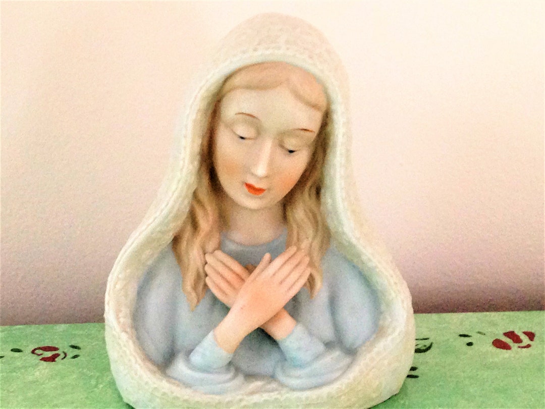 Vintage Lefton Madonna Figurine: Hand Painted Mary Statue, #03481 - Etsy